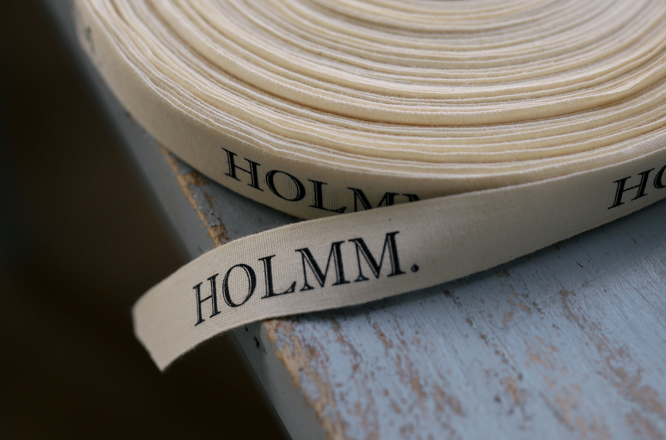 HOLMM.